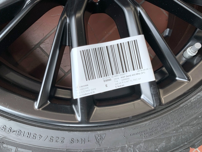 Зимние колеса БМВ 3 (Р18 радиус, стиль дисков 796 М)